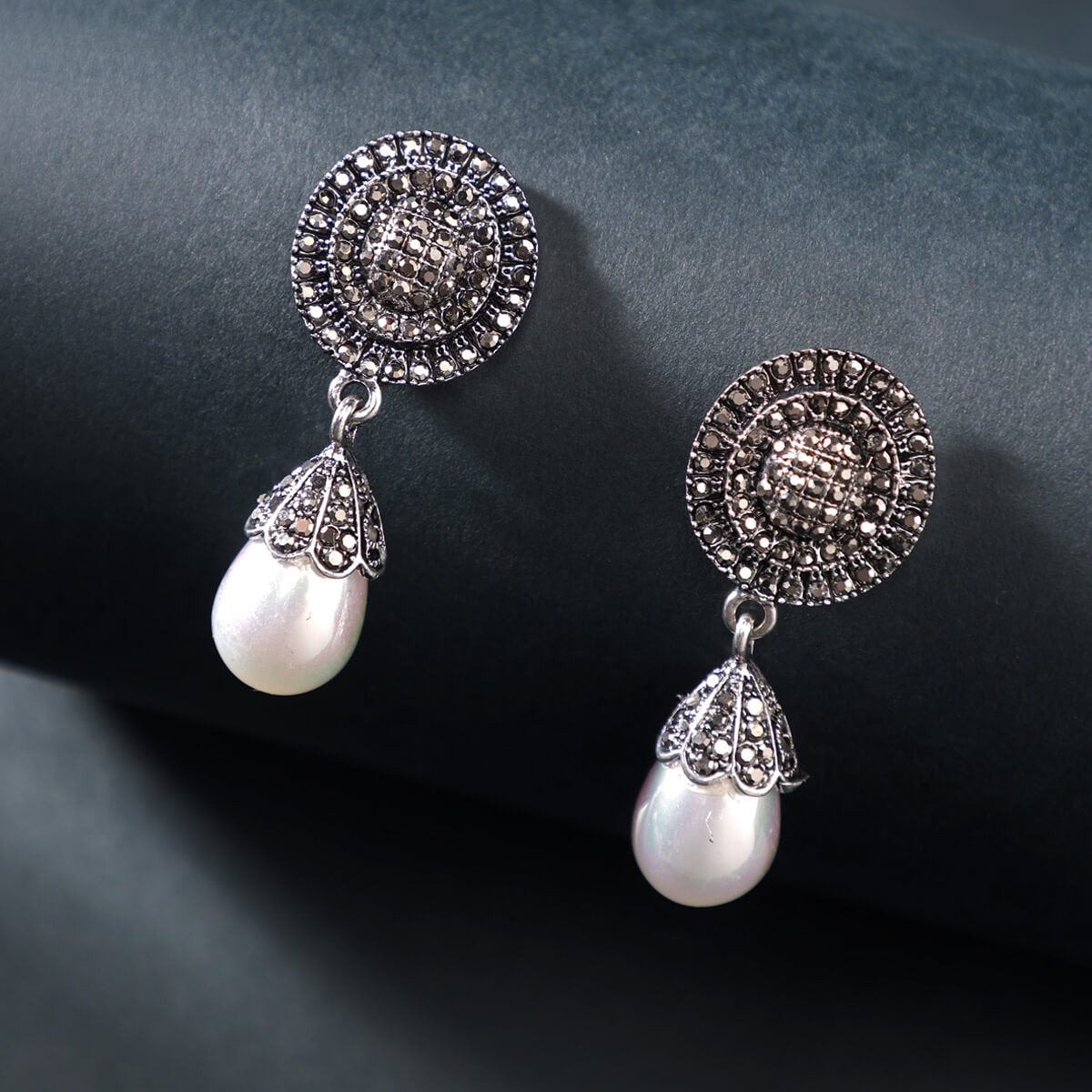 Pearl Orbit Earrings – Caratcharm